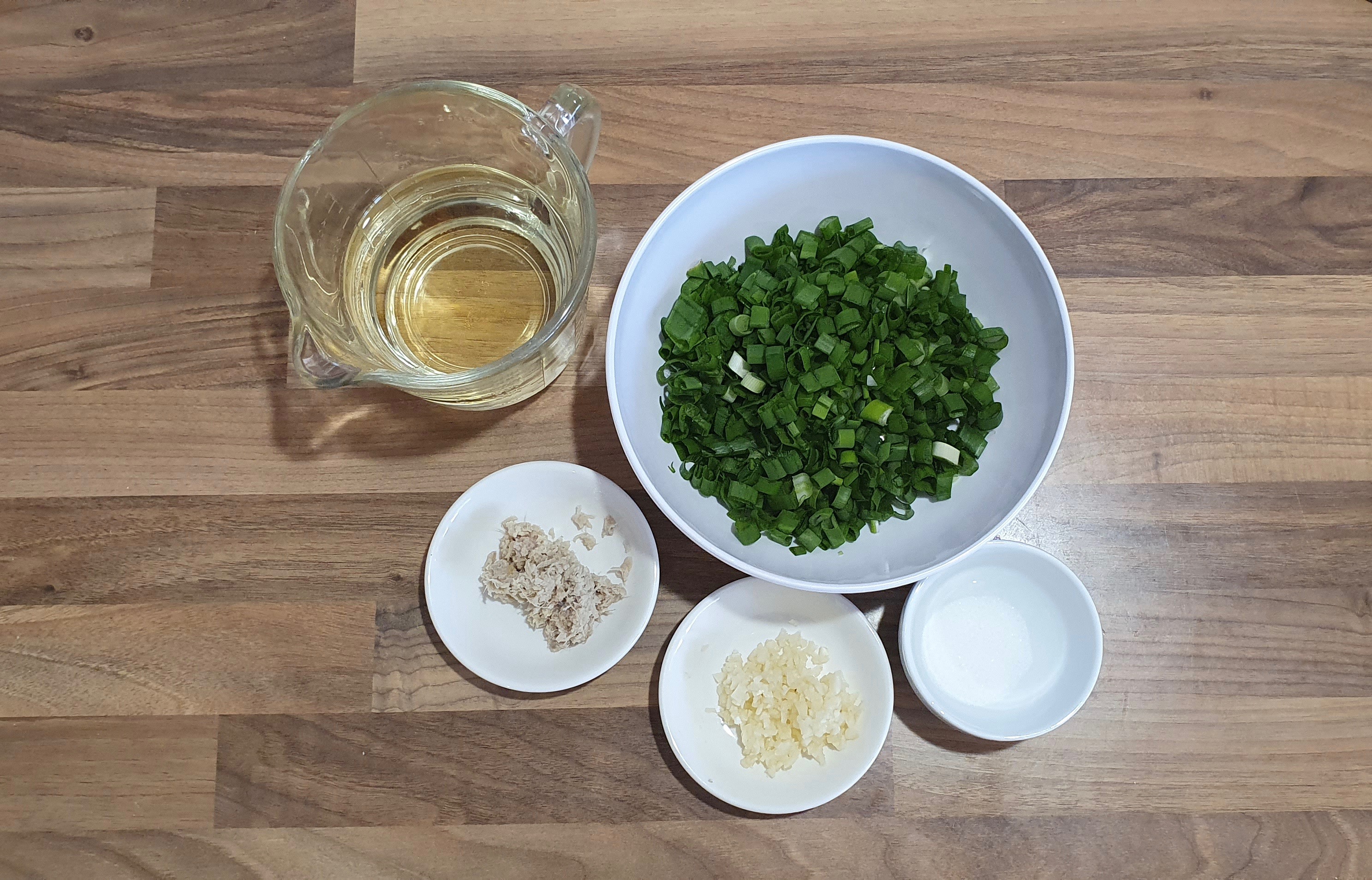 Spring Onion Ginger Oil – Polyphagic Abby