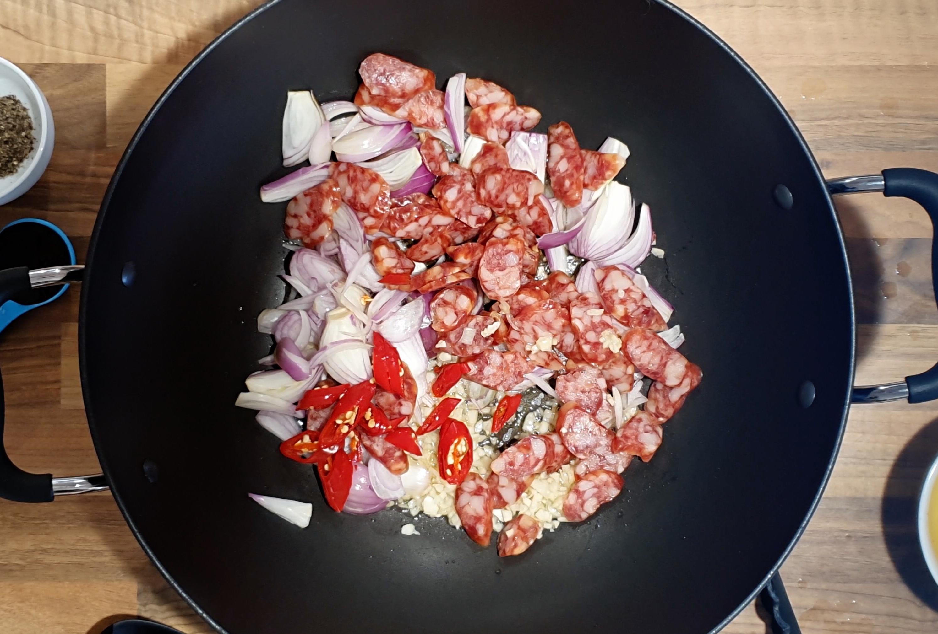 Char Kway Teow (Stir-fried flat noodles) – Polyphagic Abby