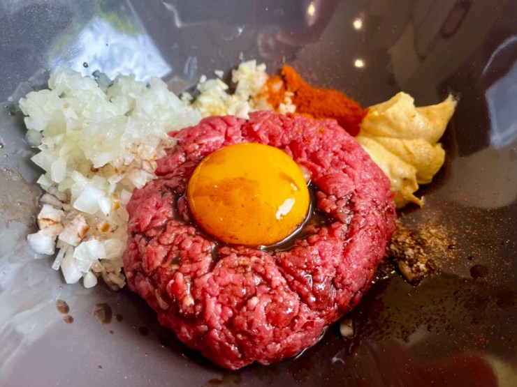 Czech Steak Tartare (Tatarský Biftek/Tatarák) – Polyphagic Abby