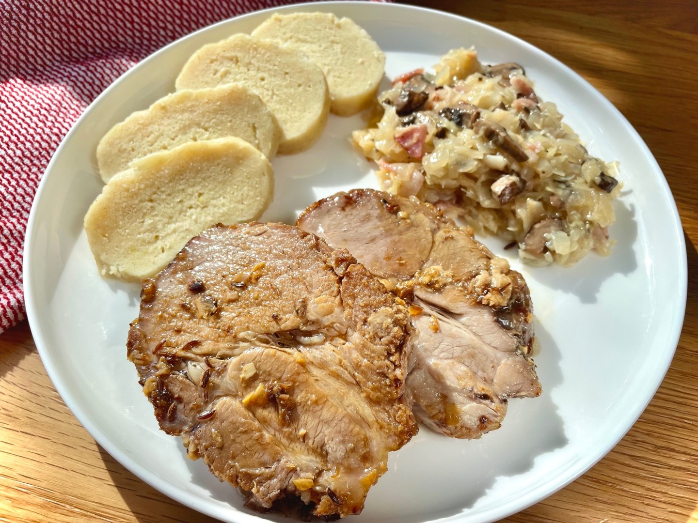 Vepřová Pečeně – Czech-style Pork Roast – Polyphagic Abby