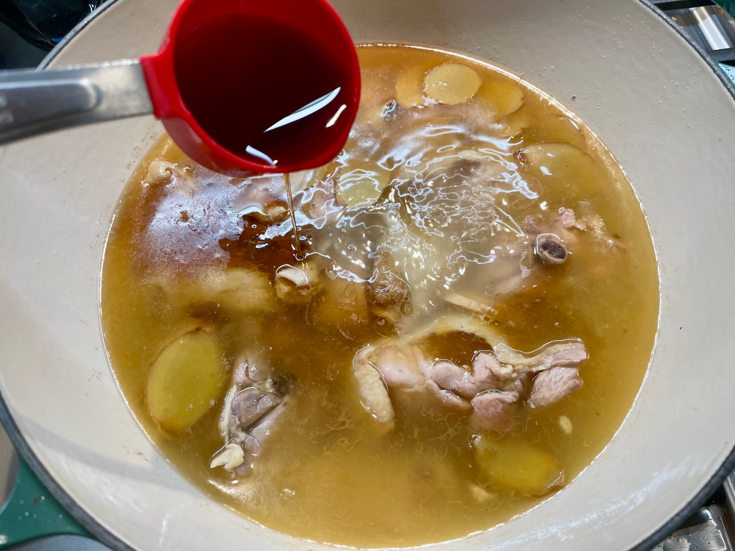 Taiwanese Sesame Oil Chicken Soup 麻油雞 – Polyphagic Abby