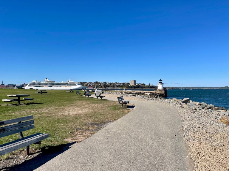 Exploring Cape Elizabeth: Iconic Lighthouses and Lobster Rolls ...