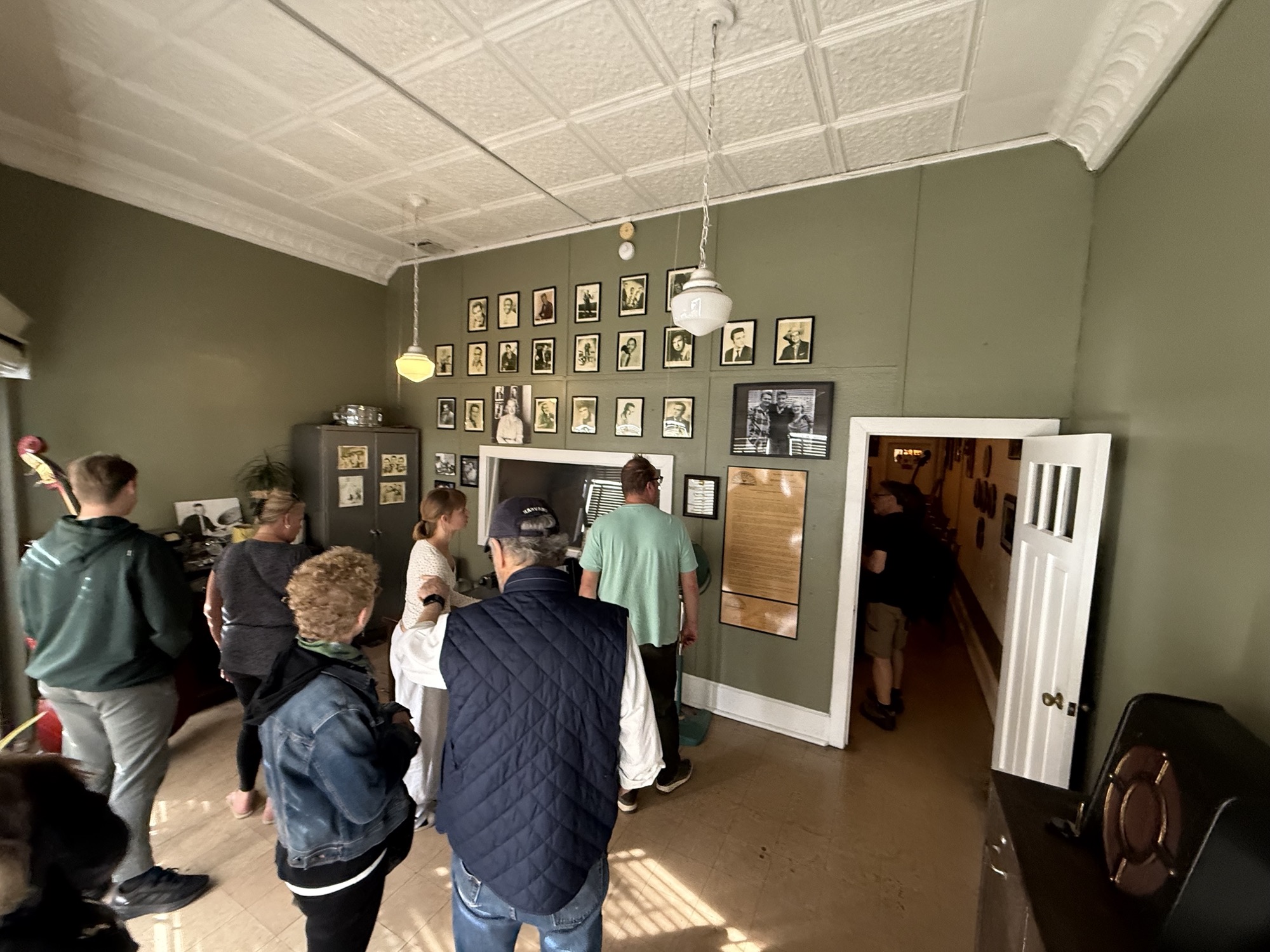 Explore Sun Studio: Rock and Roll’s Birthplace – Polyphagic Abby